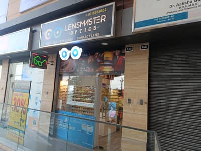 Lensmaster optics